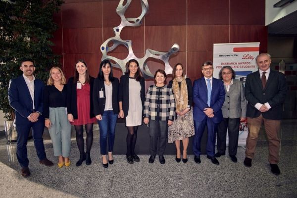 Jóvenes investigadores galardonados por Lilly y RSEQ visitan la sede de ...